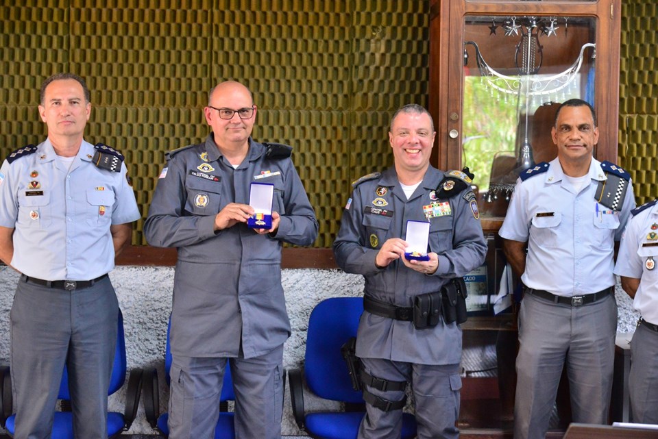 PMES - Corpo Musical presta homenagem ao comandante-geral e ao chefe do Estado-Maior
